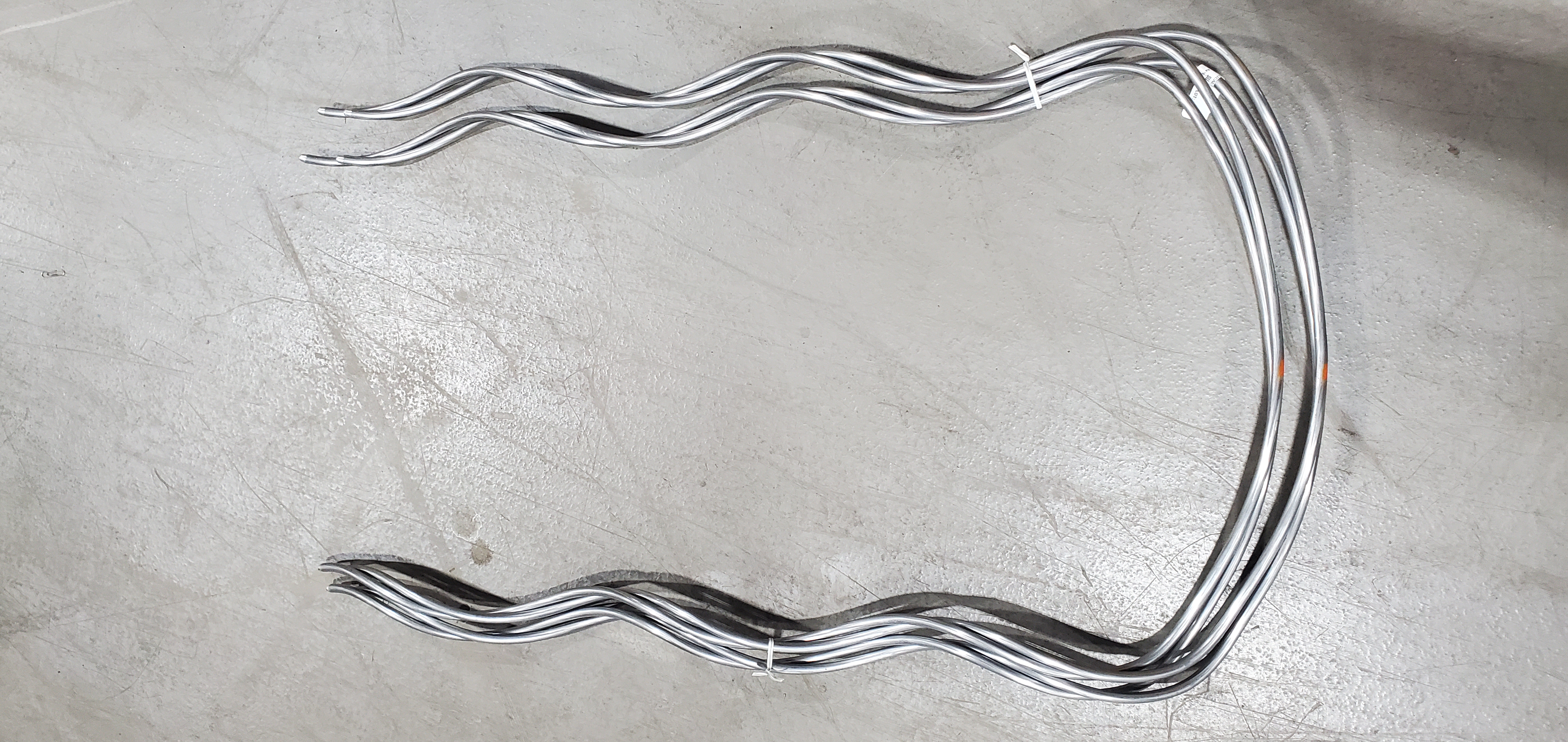 HELICAL ROD SPACER